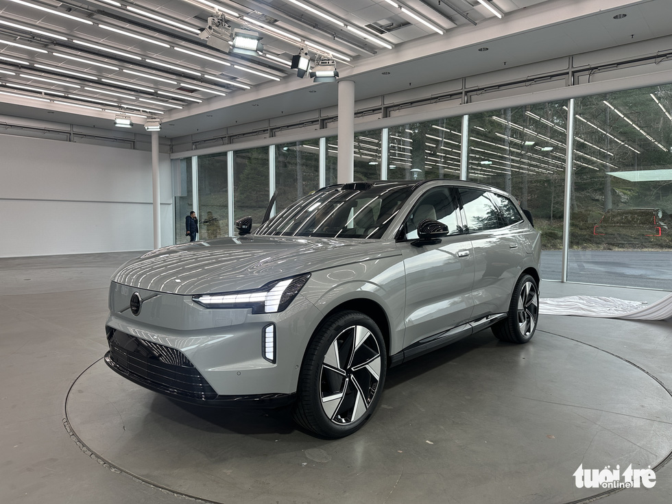 Khám phá Volvo EX90 ngoài đời thực trước khi về Việt Nam: Đỉnh cao của ...